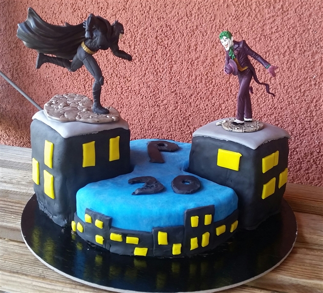 BATMAN CAKE #2 - Englisch